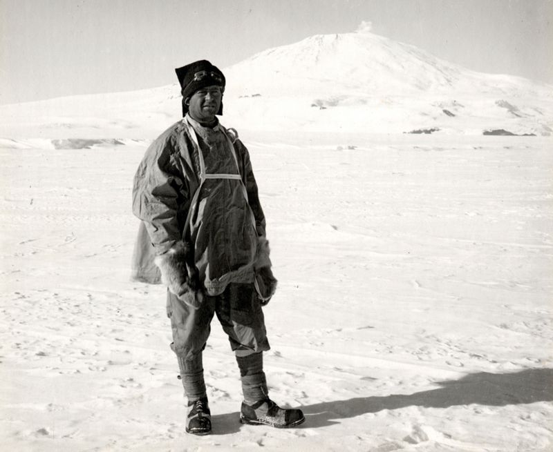 'Heroic' Antarctic explorers left sea-ice clues - BBC News