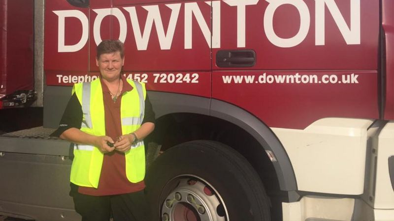 Life on the road as a female lorry driver - BBC News