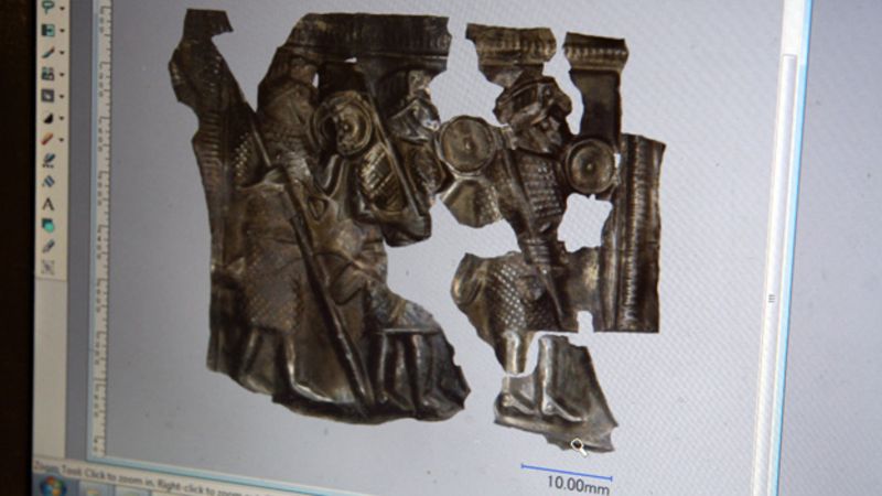 Staffordshire Hoard reveals its secrets - BBC News