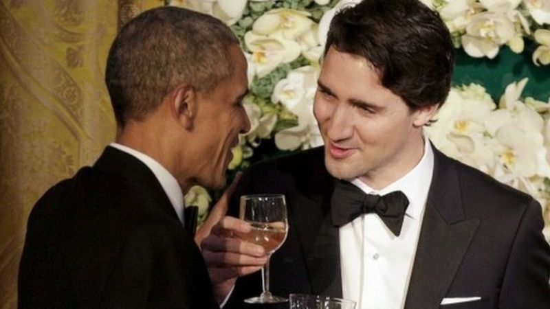Obama and Trudeau meet up for dinner in Montreal - BBC News