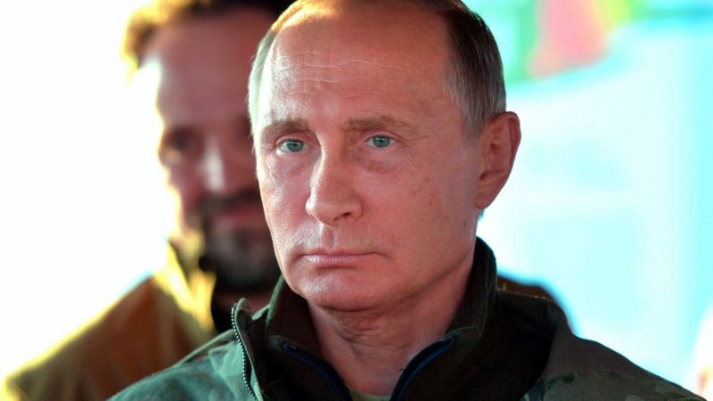 Russia ups the pressure in search for US respect - BBC News