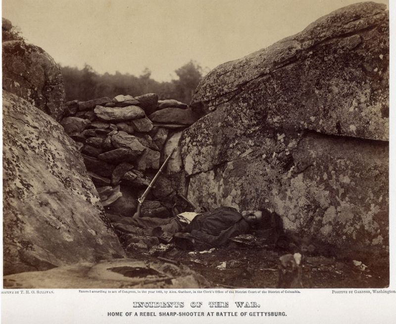 Civil War photos raised familiar questions about war dead - BBC News