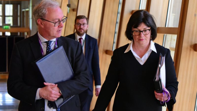 Scotland's lord advocate and solicitor general resign - BBC News