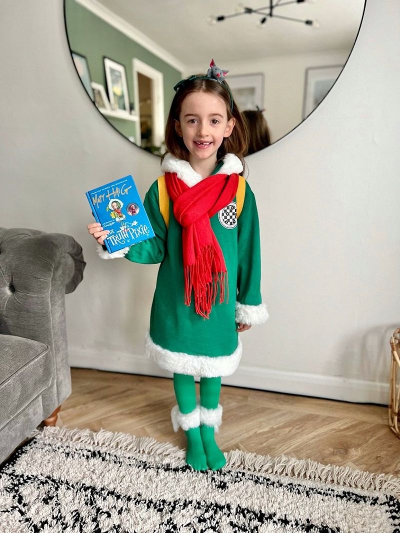 World Book Day: Check out YOUR costumes - BBC Newsround