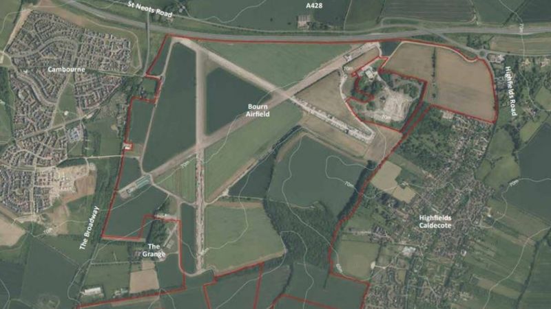 Bourn Airfield: Thousands of new homes set for World War Two site - BBC ...
