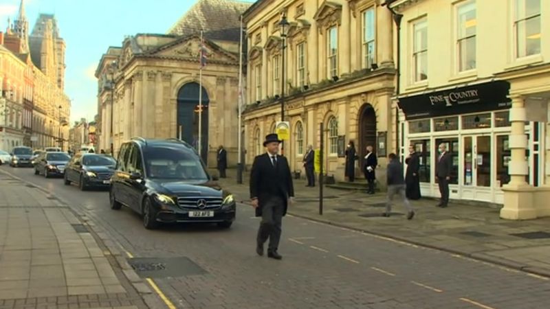 Brian Binley: Northampton says goodbye to former MP - BBC News