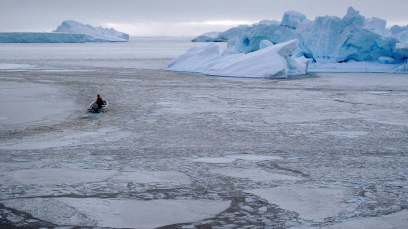 Greenland’s ‘unusual’ melting sea ice captured in stunning image - BBC News