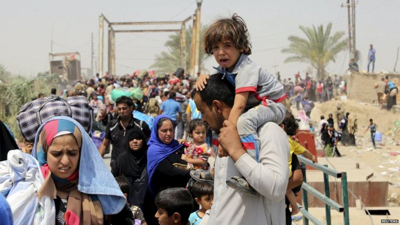 Islamic State conflict: Three million displaced in Iraq - BBC News