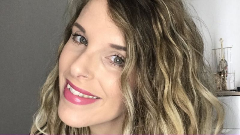 Endometriosis: How new treatment 'changed my life' - BBC News