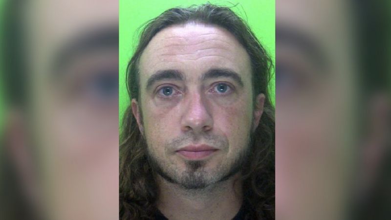 Nottinghamshire man who groomed and sexually abused girls jailed - BBC News