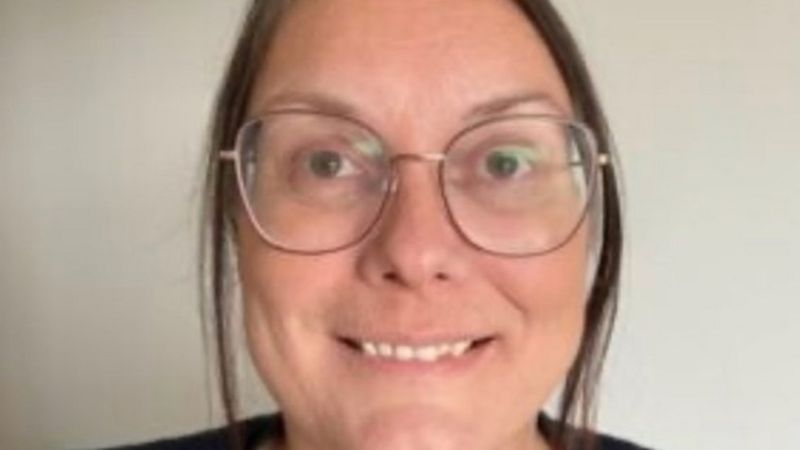 Nurse of 53 years from Cornwall joins NHS birthday event - BBC News