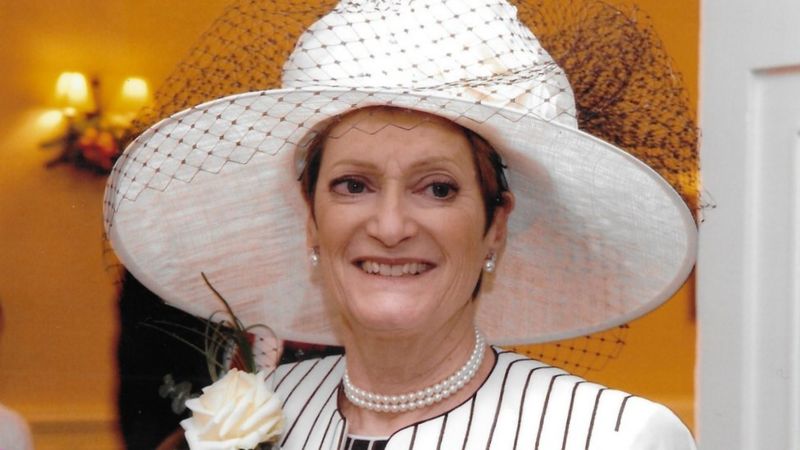 Kent woman scammed out of £127k by fake Goldman Sachs employee - BBC News