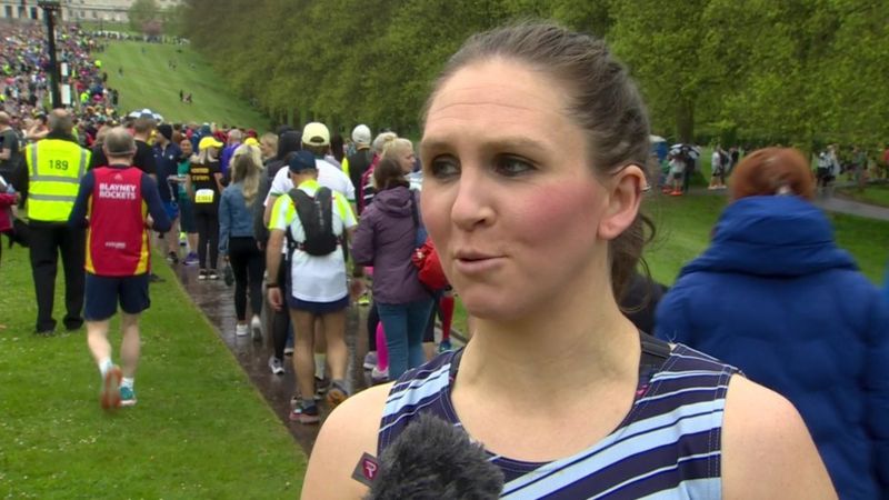 Belfast City Marathon: Thousands of runners complete race - BBC News