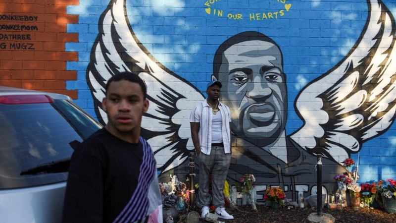 George Floyd killer Derek Chauvin asks for new trial - BBC News