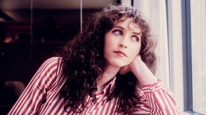 Rae Morris: 'I was definitely, fully dropped' - BBC News