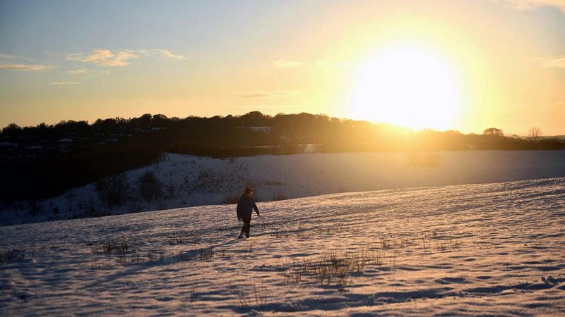 In pictures: Winter scenes from around UK - BBC News