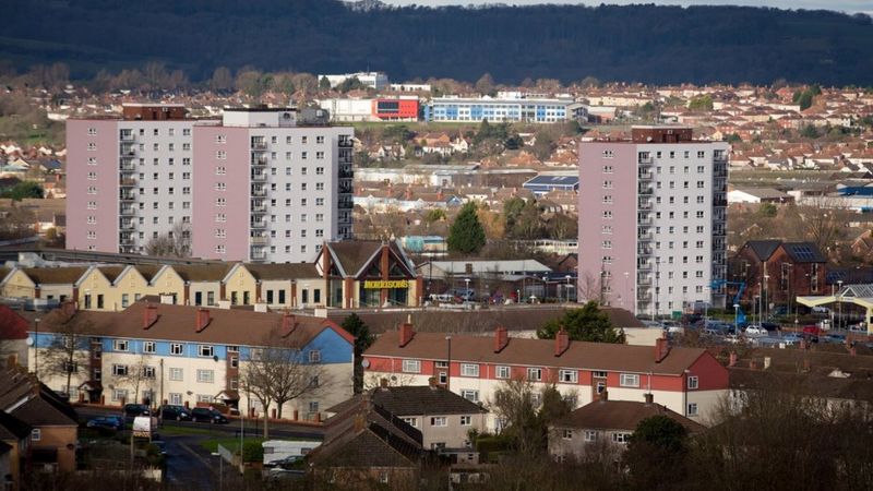 Men in deprived parts of Bristol die 10 years younger says report - BBC ...