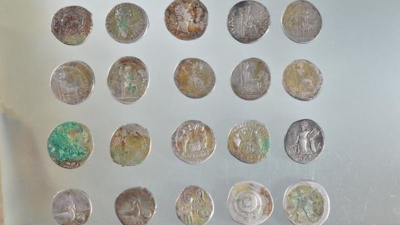 Roman coin stash 'may have been linked to Boudiccan revolt' - BBC News