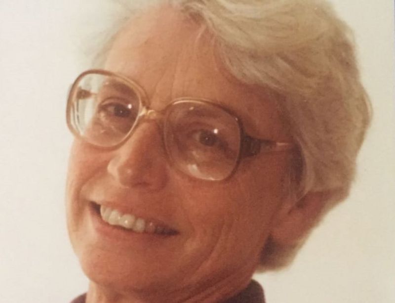 Mystery of Holocaust escape girls solved after 84 years - BBC News