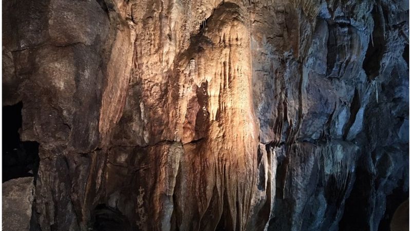 Marble Arch Caves: the science behind the tracing of water - BBC News