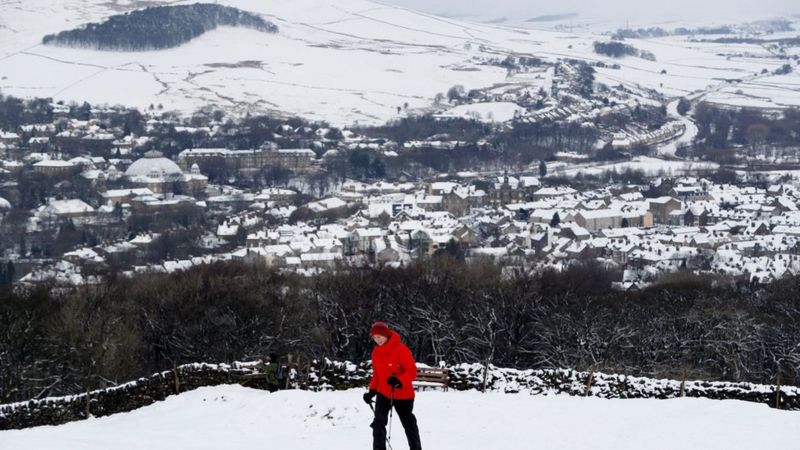 In pictures: UK snow - BBC News