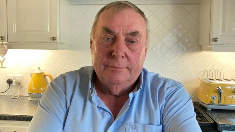 Post Office: Postmaster quit after paying £44k in Horizon scandal - BBC ...