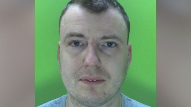 Hucknall: Man who tried to strangle woman jailed - BBC News