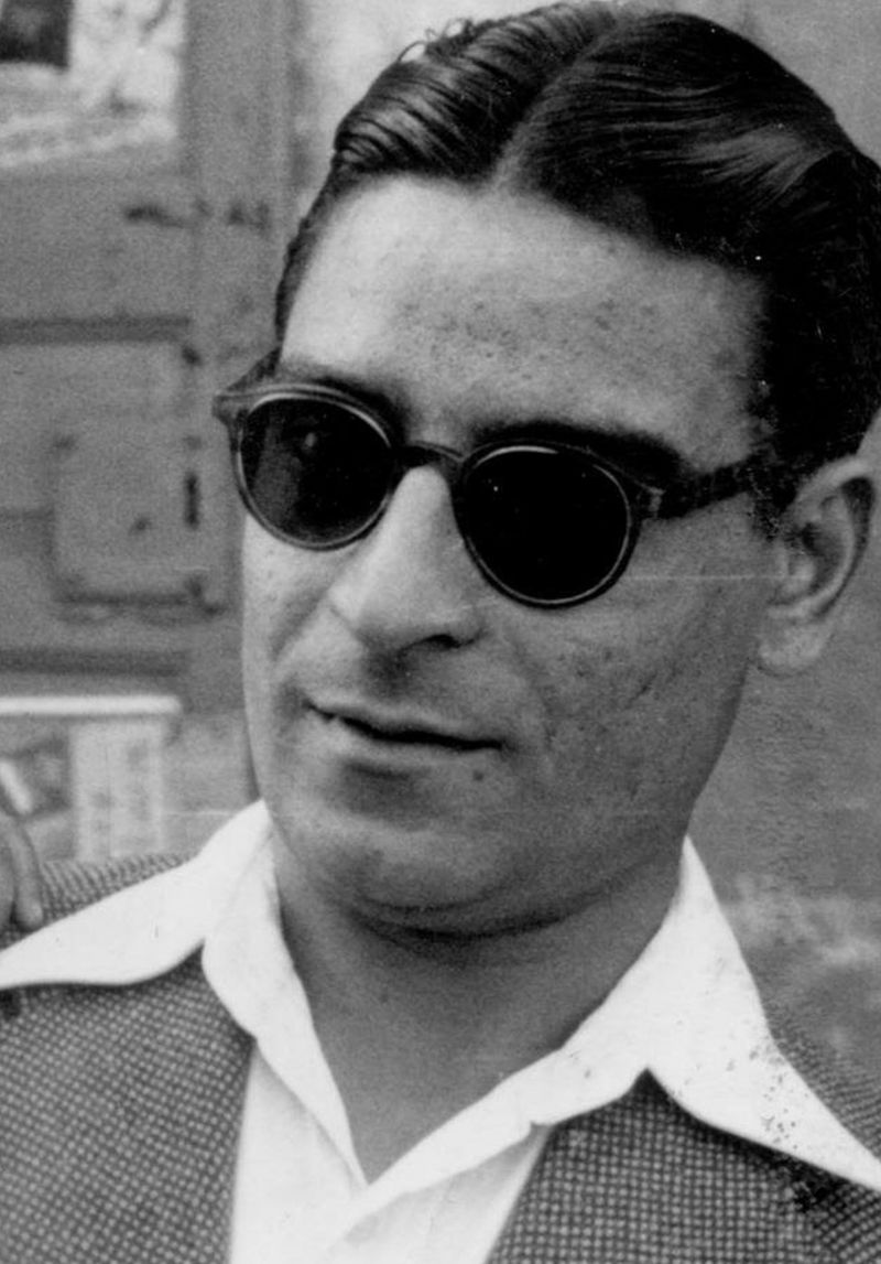 The friendship that survived the division of a nation - BBC News