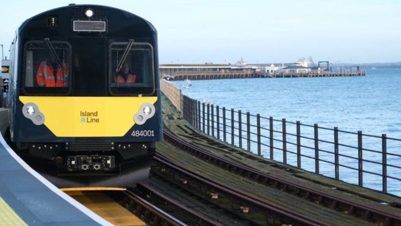 Isle of Wight Island Line reopens for summer after pier work - BBC News