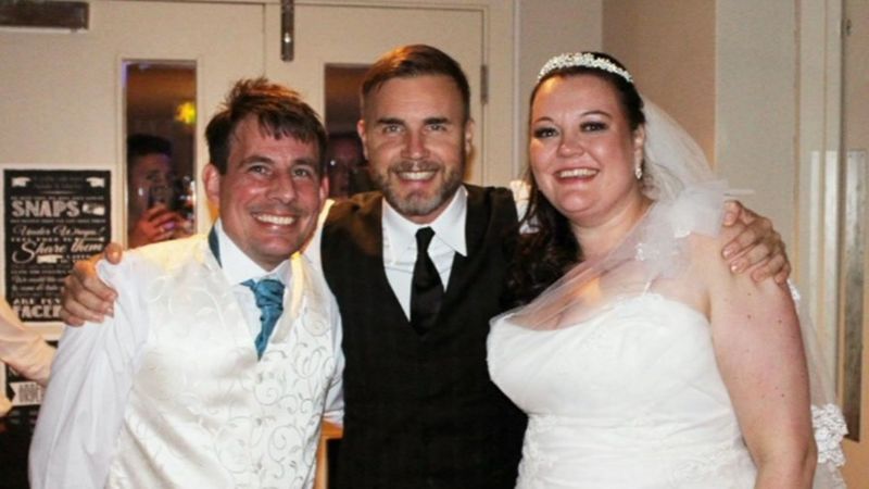 Gary Barlow 'completes' wedding appearances at Oxfordshire reception ...