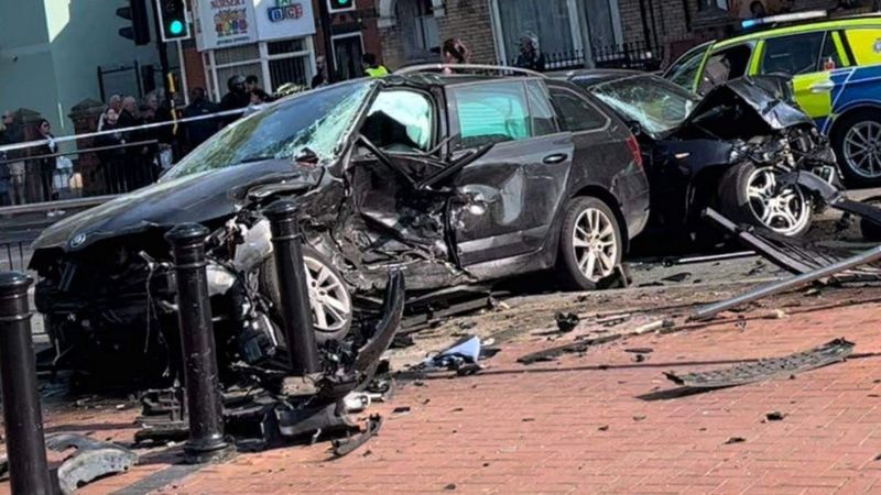 Man in court over Hull police pursuit crash - BBC News
