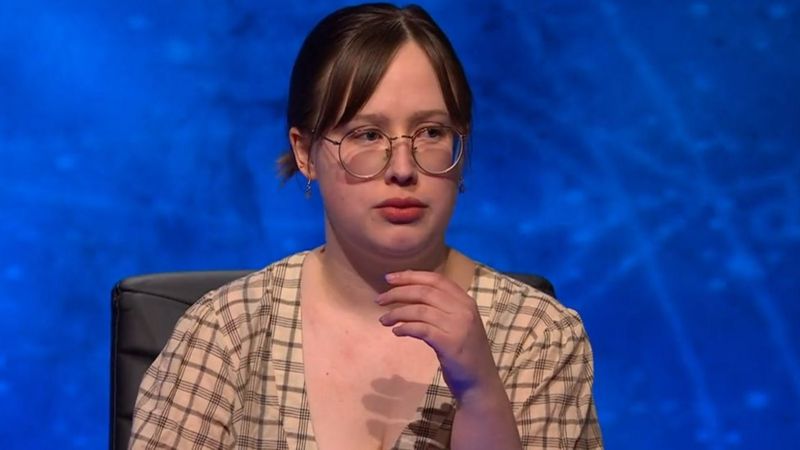 University Challenge: Durham students reach final - BBC News