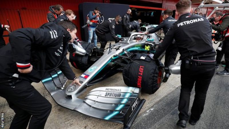 F1 testing: Mercedes under pressure from easy-to-drive Ferrari - BBC Sport