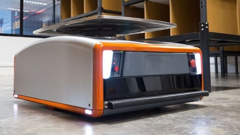 'How we built India's biggest robot company' - BBC News