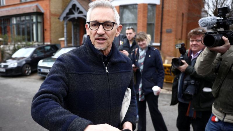 What made BBC chairman Richard Sharp change his mind and quit? - BBC News