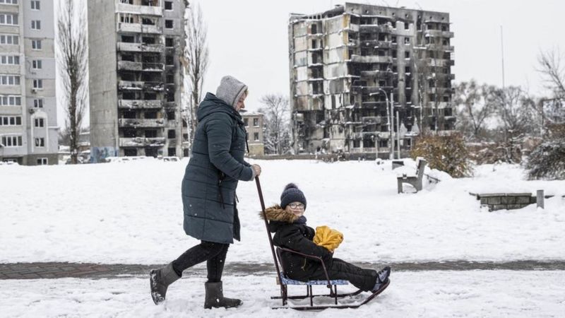 Millions of lives under threat in Ukraine this winter - WHO - BBC News