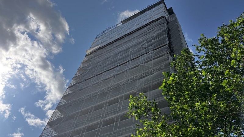 Leicester: Recladding works to start at Phoenix Square - BBC News