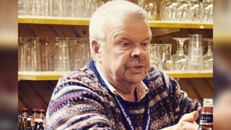 Brands Hatch: Robert Foote named as marshal killed in crash - BBC News