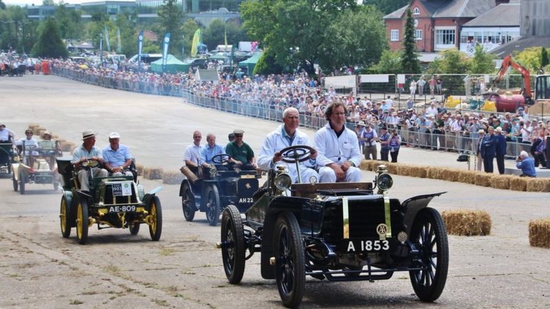 Brooklands racetrack finishing straight reopened - BBC News