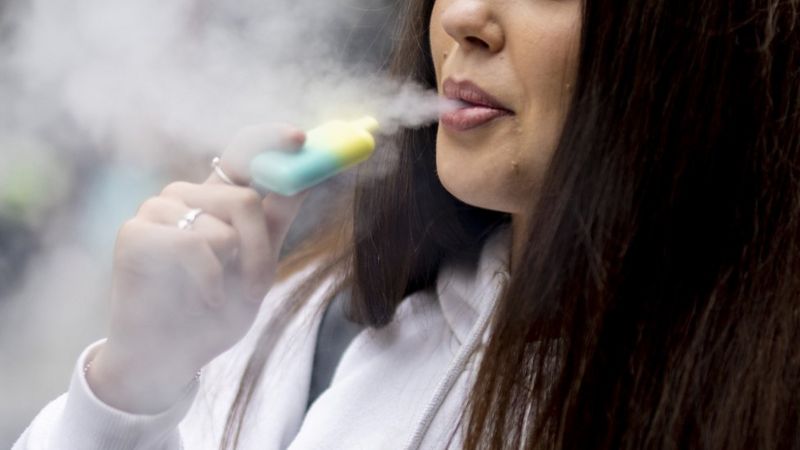 Vaping: Nearly 400,000 illegal vapes seized in Kent in three years ...