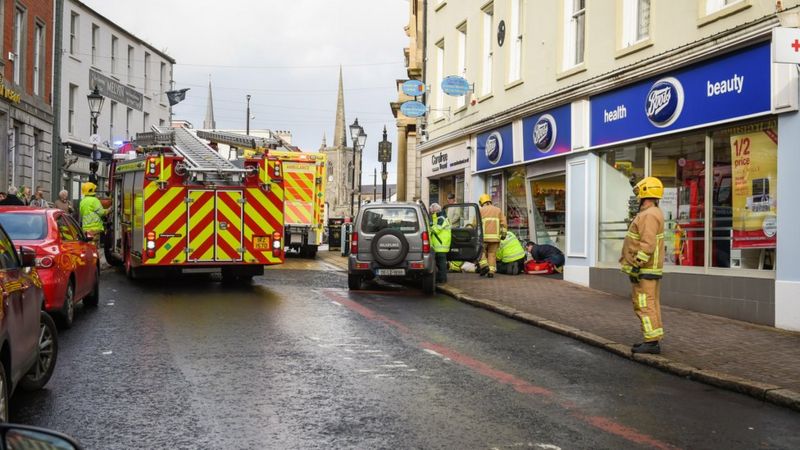 Car crashes through Enniskillen Boots shop window - BBC News