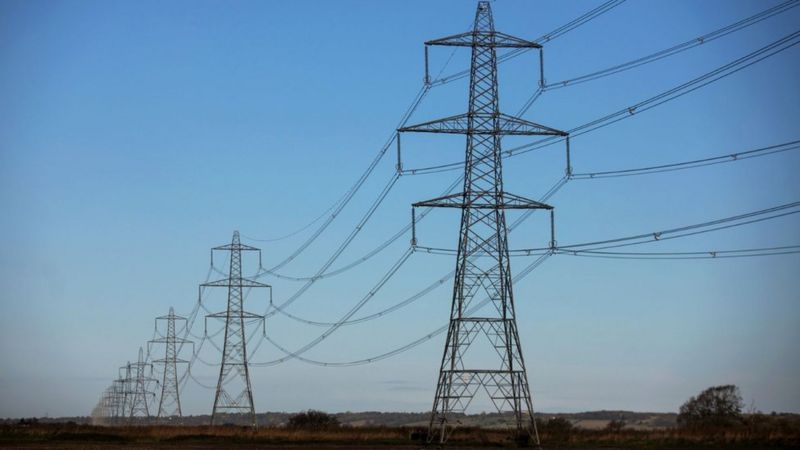 Live power cables cut in spate of cable thefts in Devon - BBC News