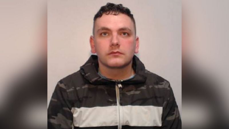 Oldham paedophile set up coffee shop to lure teenage boys - BBC News