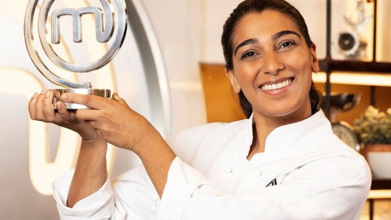 Masterchef The Professionals Winners Mum Cooks Christmas Lunch Bbc News
