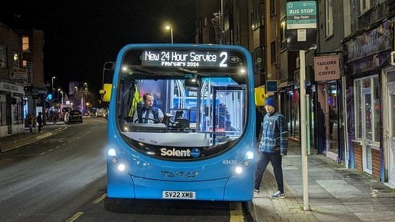 Portsmouth: Extra buses and new 24-hour routes set for city - BBC News