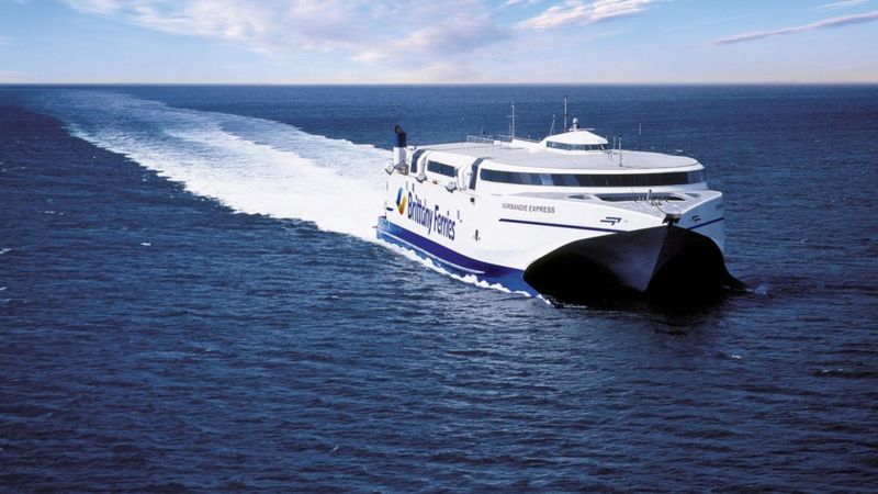 Condor confirms sale of Rapide ferry to Spanish firm - BBC News