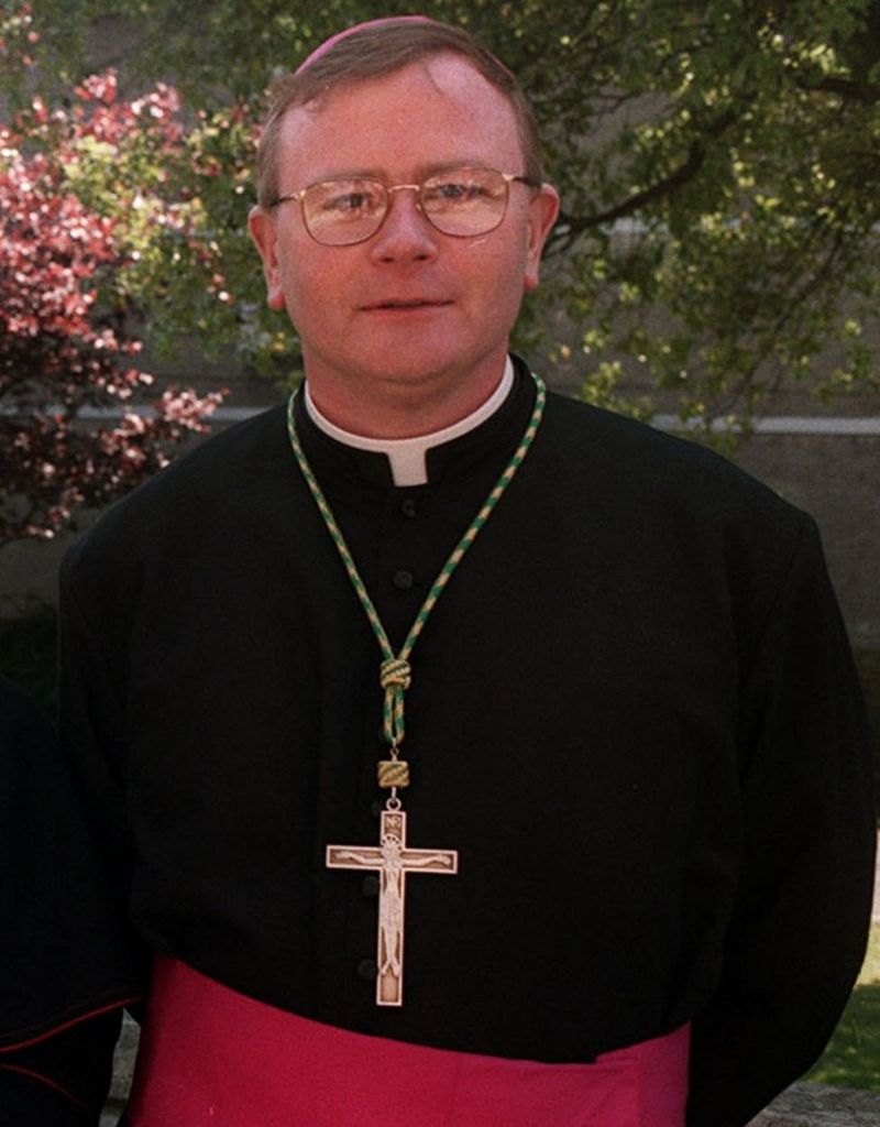 Pat Buckley: Controversial independent Catholic bishop dies - BBC News