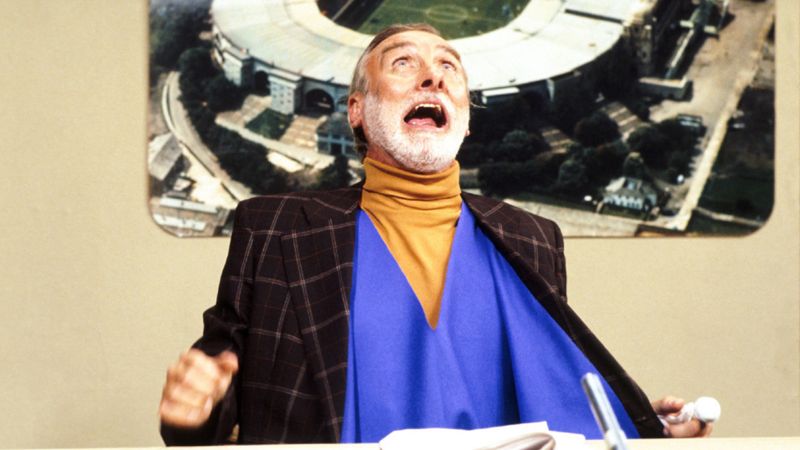 Comedy writer Neil Shand dies aged 84 - BBC News