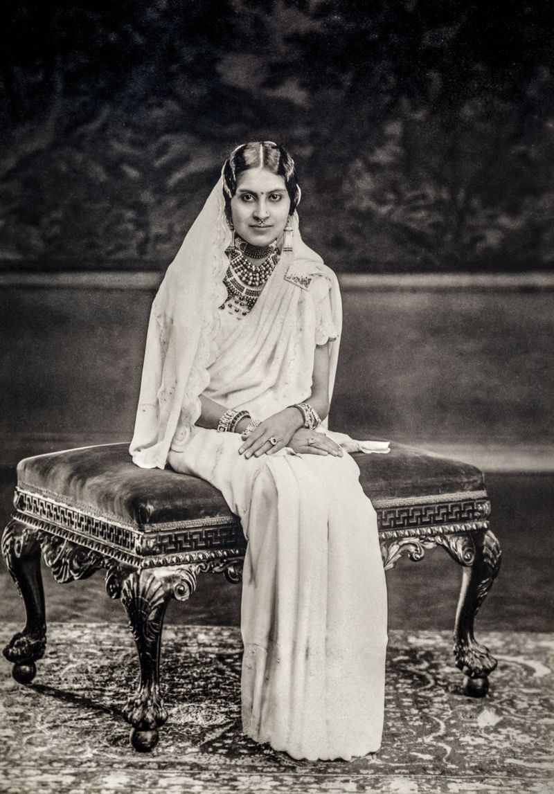 An intimate look at India's royal women - BBC News