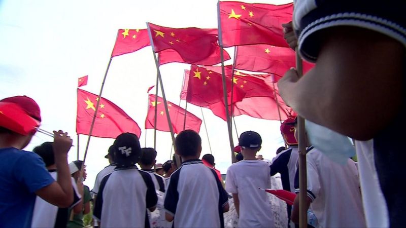 Wukan's 'rebel' villagers take to streets in ongoing protest - BBC News